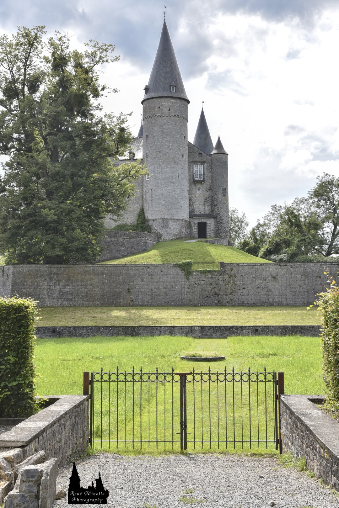 Chateau de Veves, Celles, Belgien