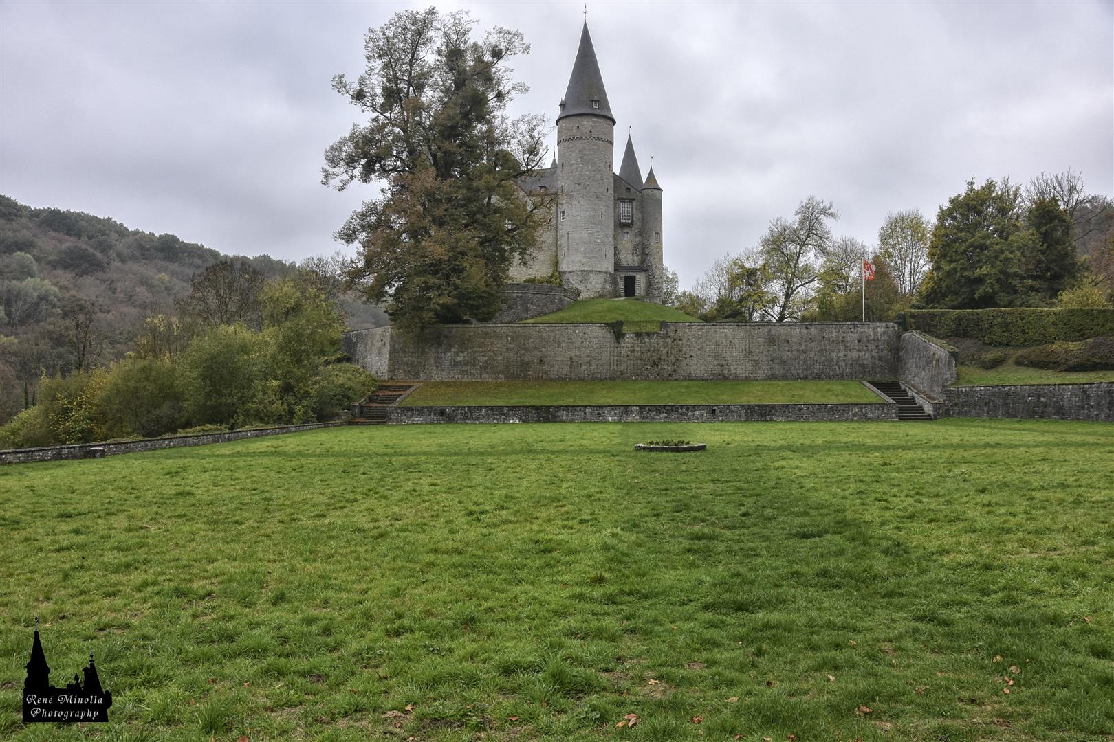 Chateau de Veves, Celles, Belgien