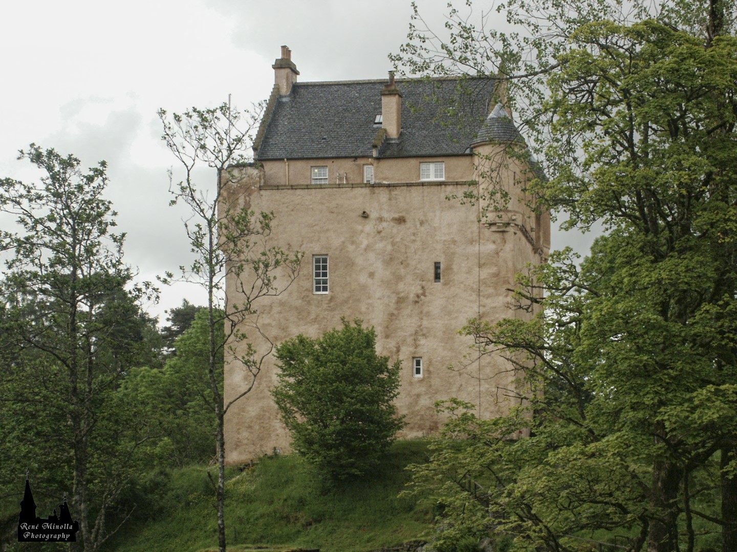 Kinlochaline Castle