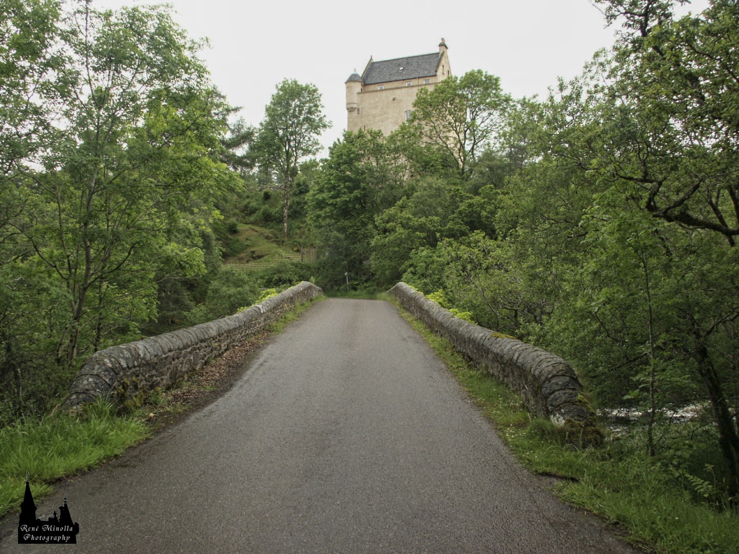 Kinlochaline Castle
